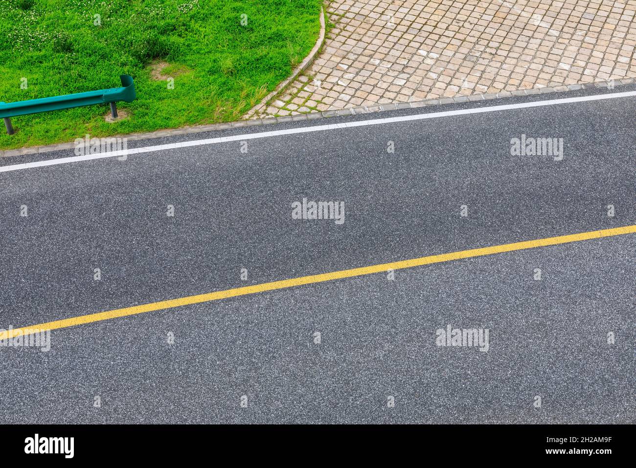 Road highway landscape path lane hi-res stock photography and images ...
