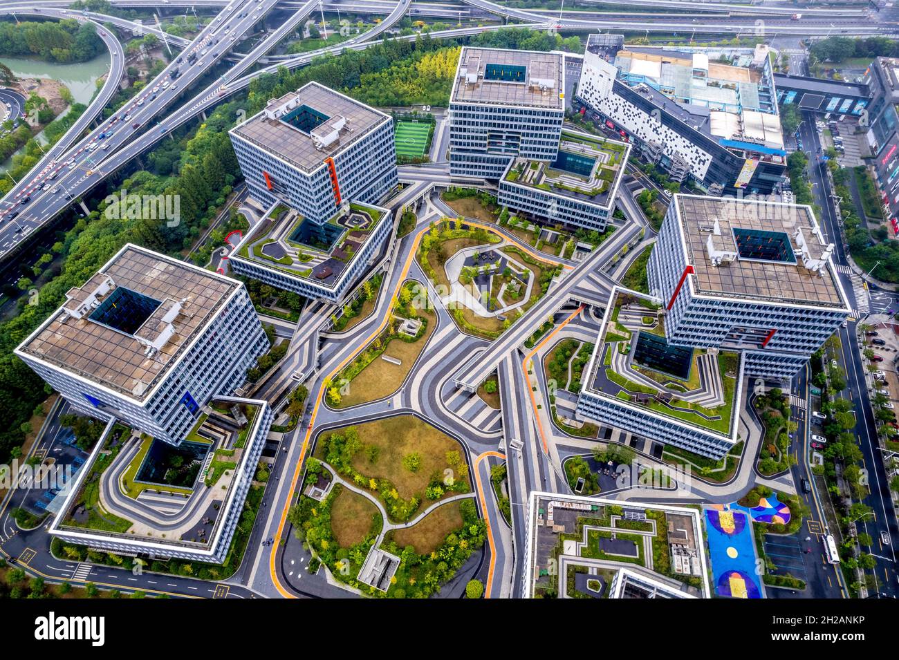 HANGZHOU, CHINA - OCTOBER 13, 2021 - Aerial photo taken on Oct. 13 ...