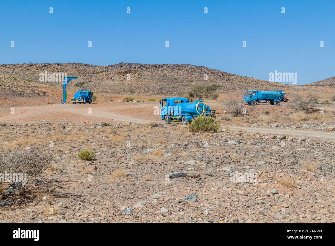 Water tank trucks hi-res stock photography and images - Alamy
