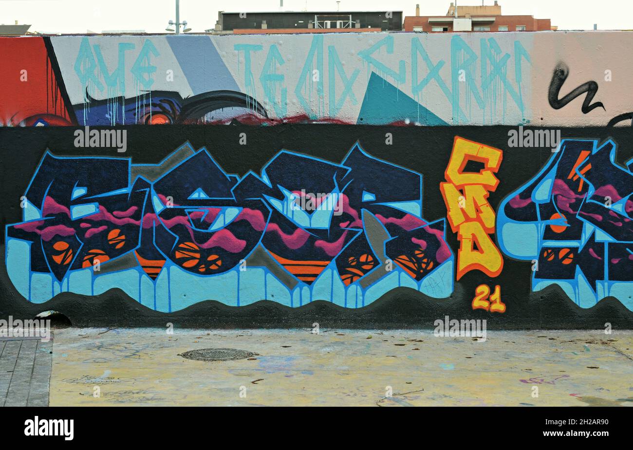 Graffiti and murals in the Tres Torres del Parallel Park in Barcelona ...