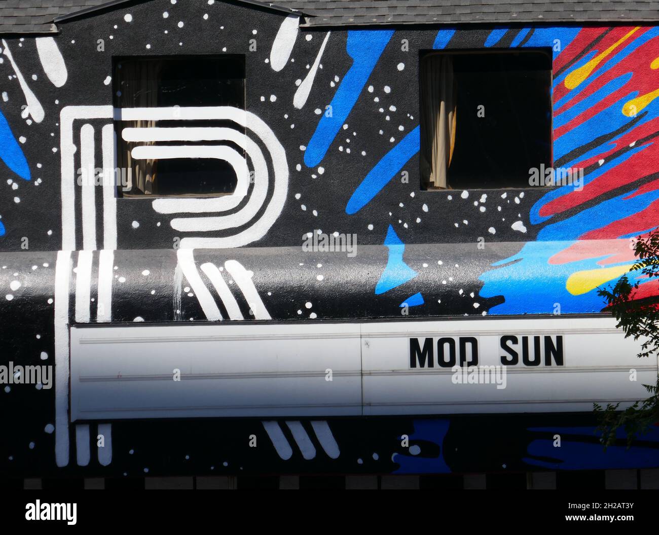 Mod sun singer hi-res stock photography and images - Alamy