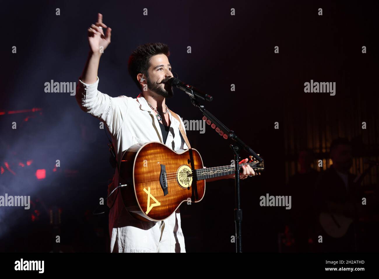 MIAMI BEACH - FL, OCT 20: Camilo performs in stage during “Mis Manos ...