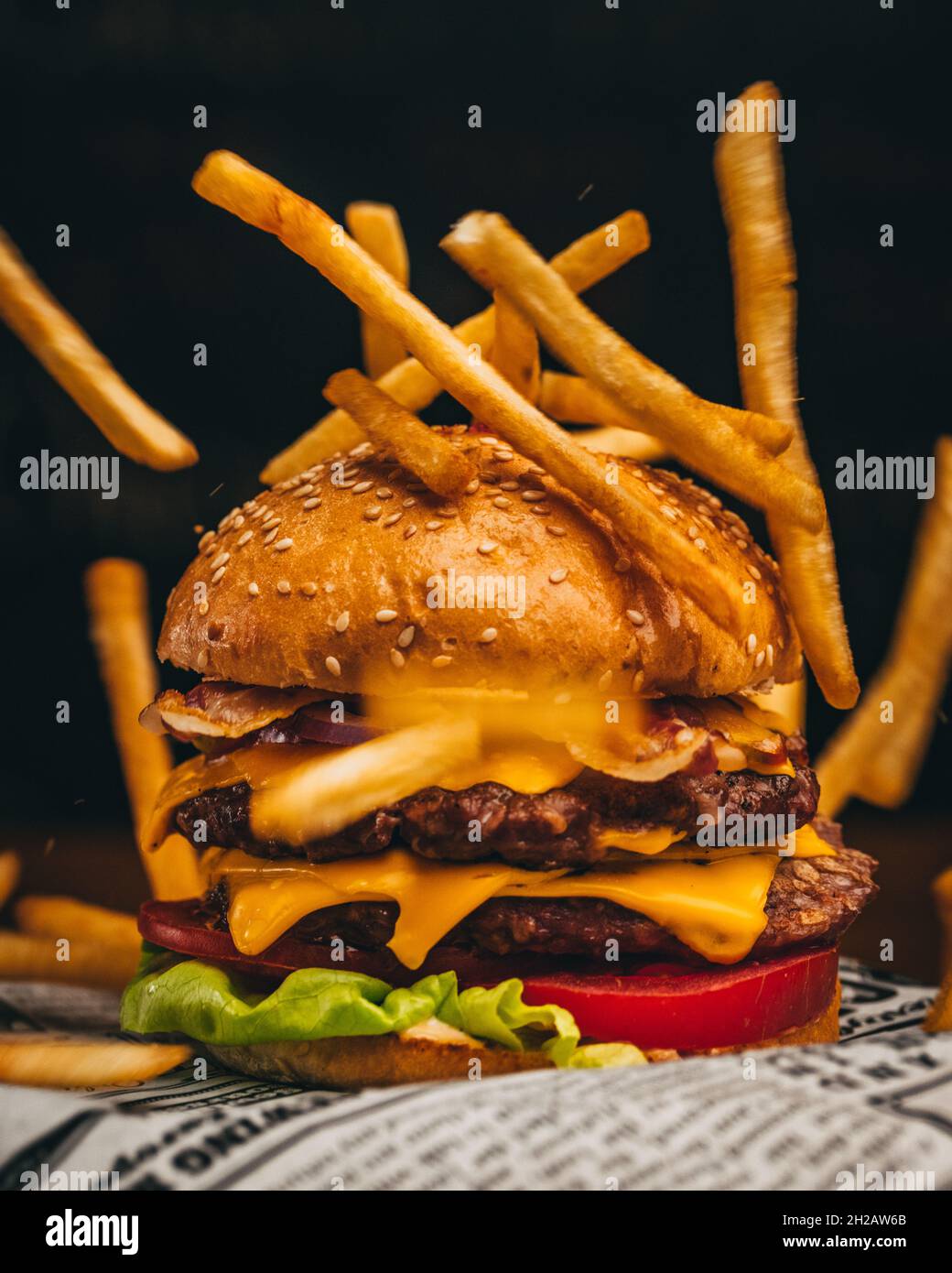 Dark backg burger hi-res stock photography and images - Alamy