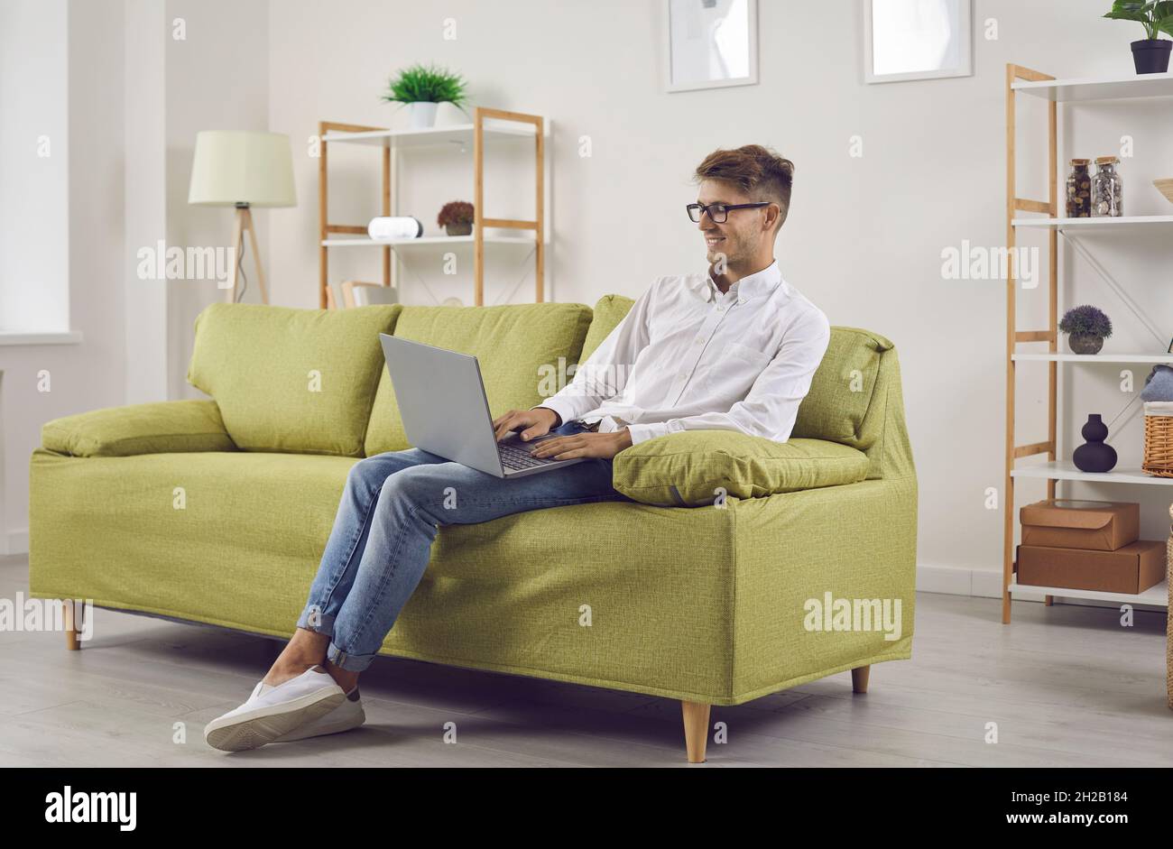 Employee elearning hi-res stock photography and images - Alamy