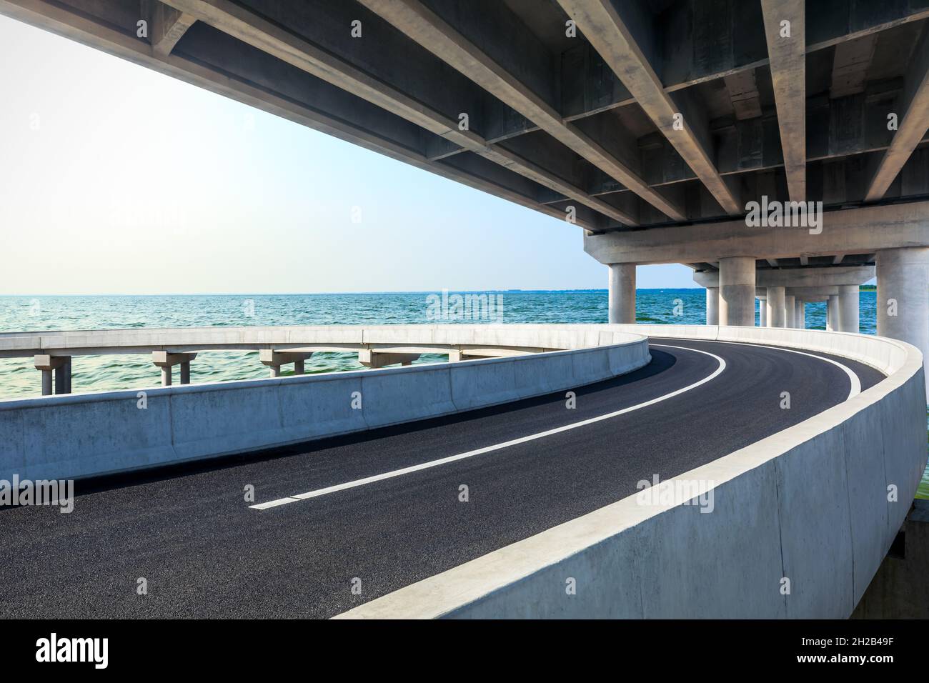 Transport infrastructure landscape hi-res stock photography and images ...