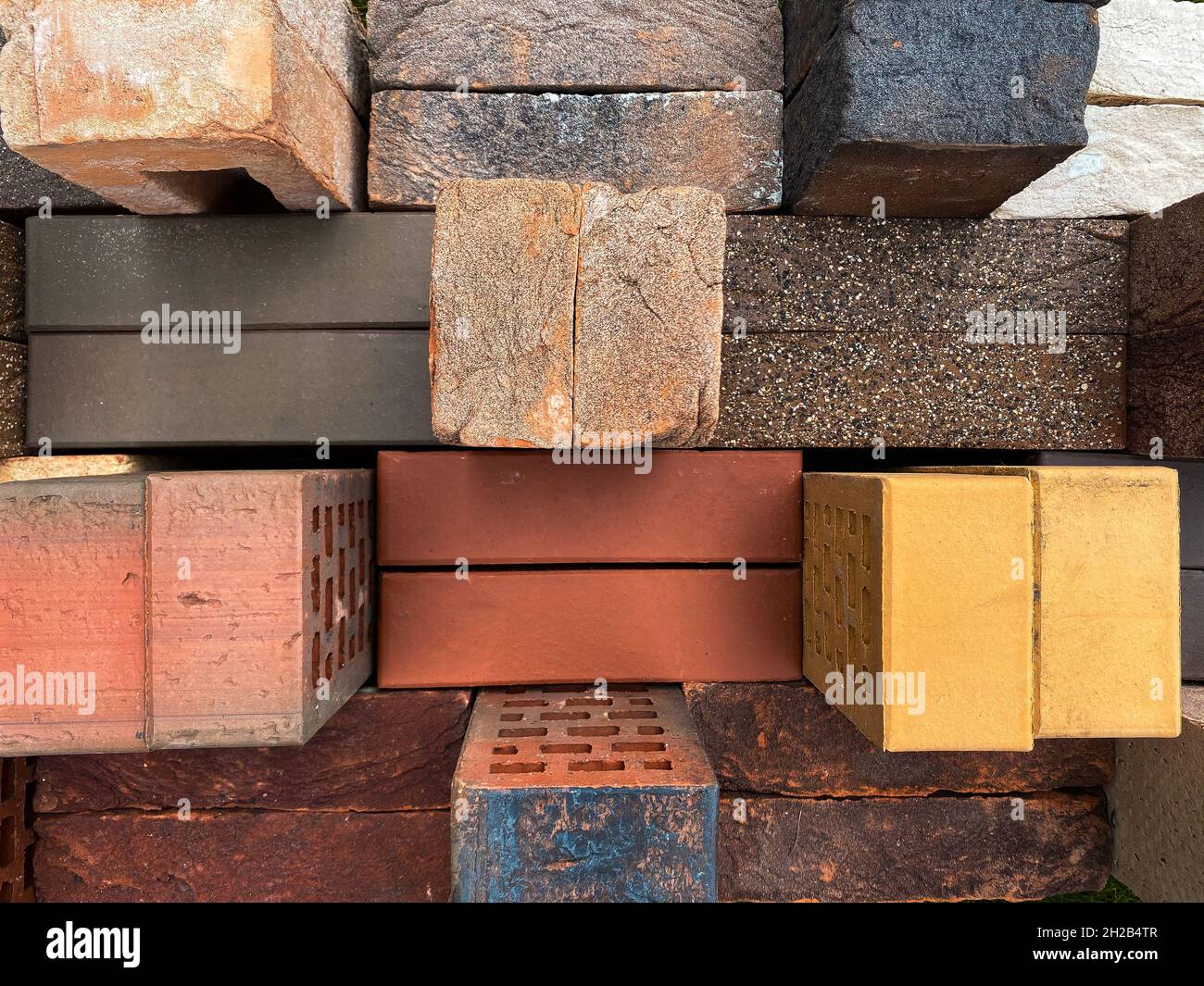 Types of bricks hi-res stock photography and images - Alamy