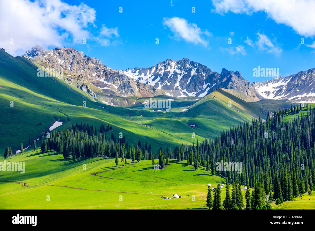 Nalati grassland with beautiful mountain natural landscape in Xinjiang ...