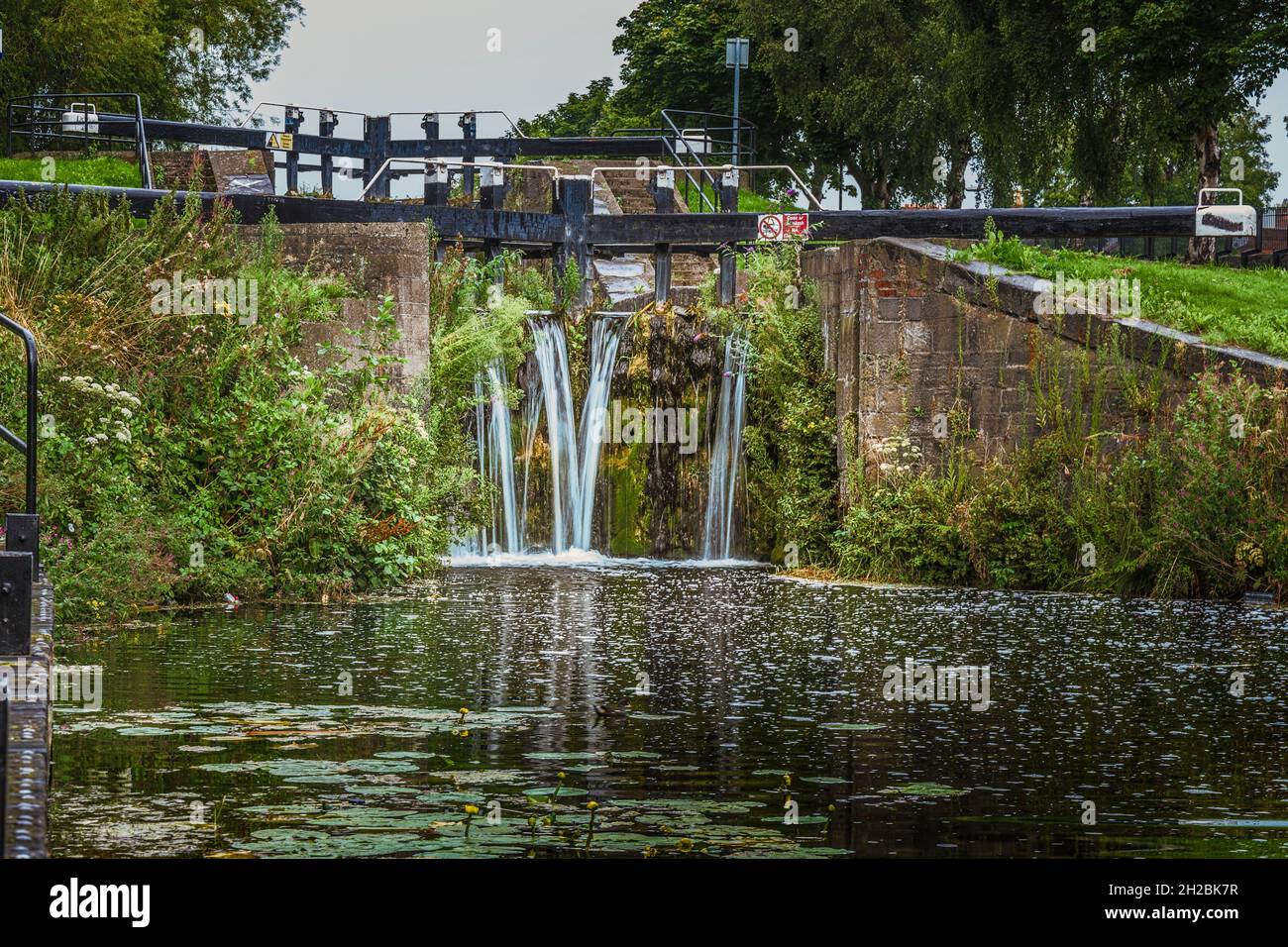 Dublin waterway, Old Lock at Royal Canal in Phibsborough, central ...