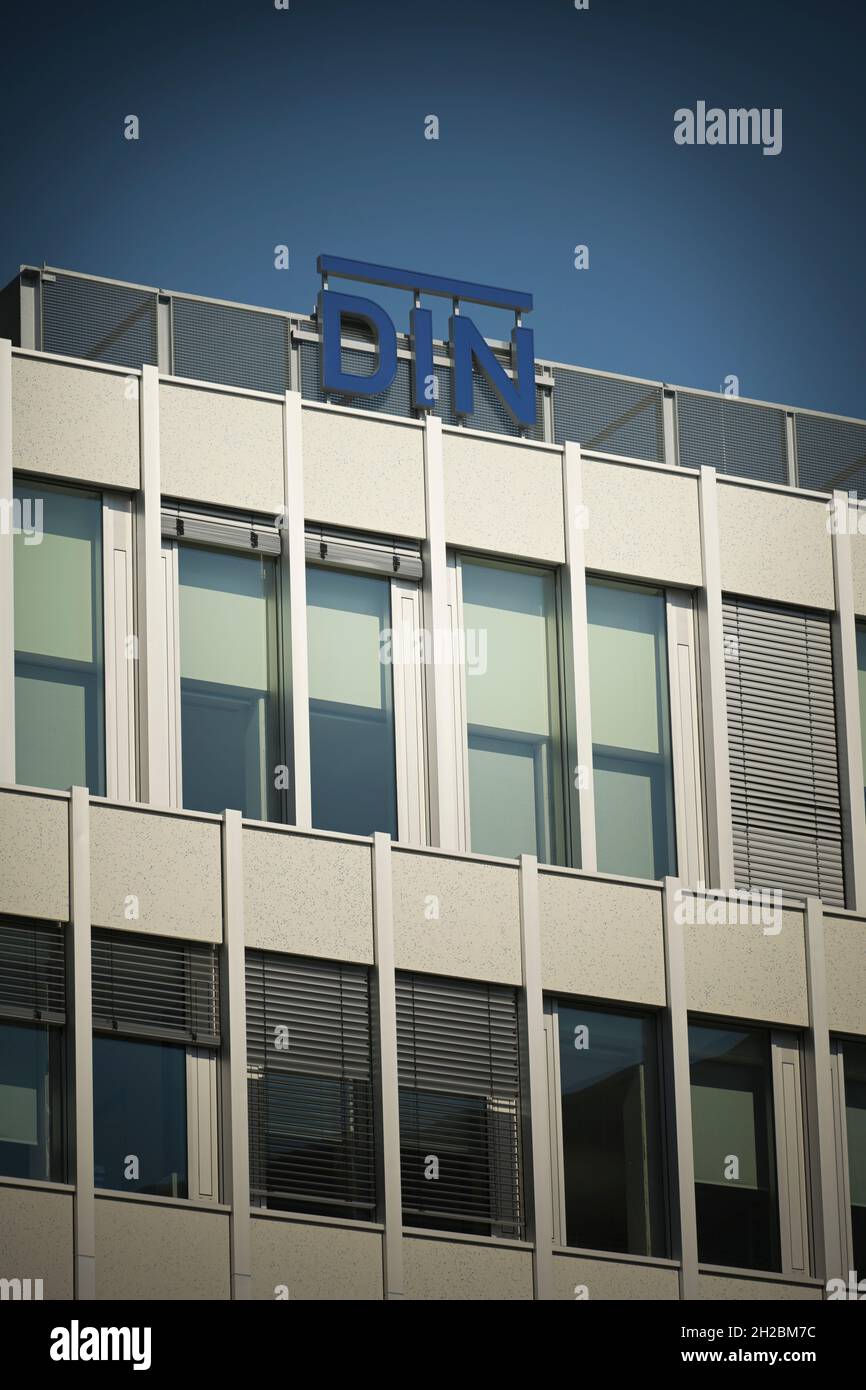Deutsches institut fuer normung hi-res stock photography and images - Alamy