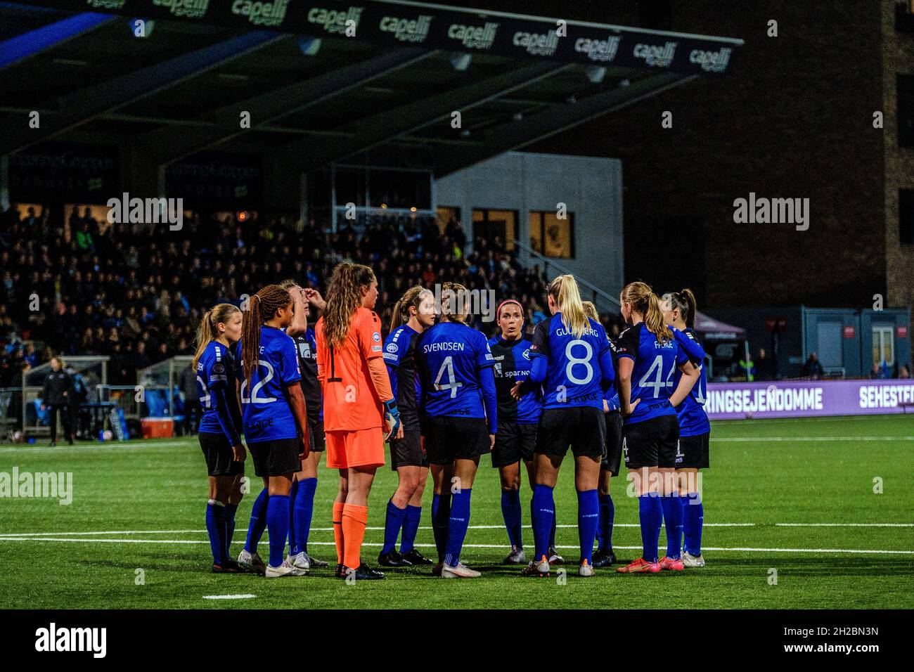 Koege, Denmark. 14th, October 2021. The players of HB Koege unite in a ...