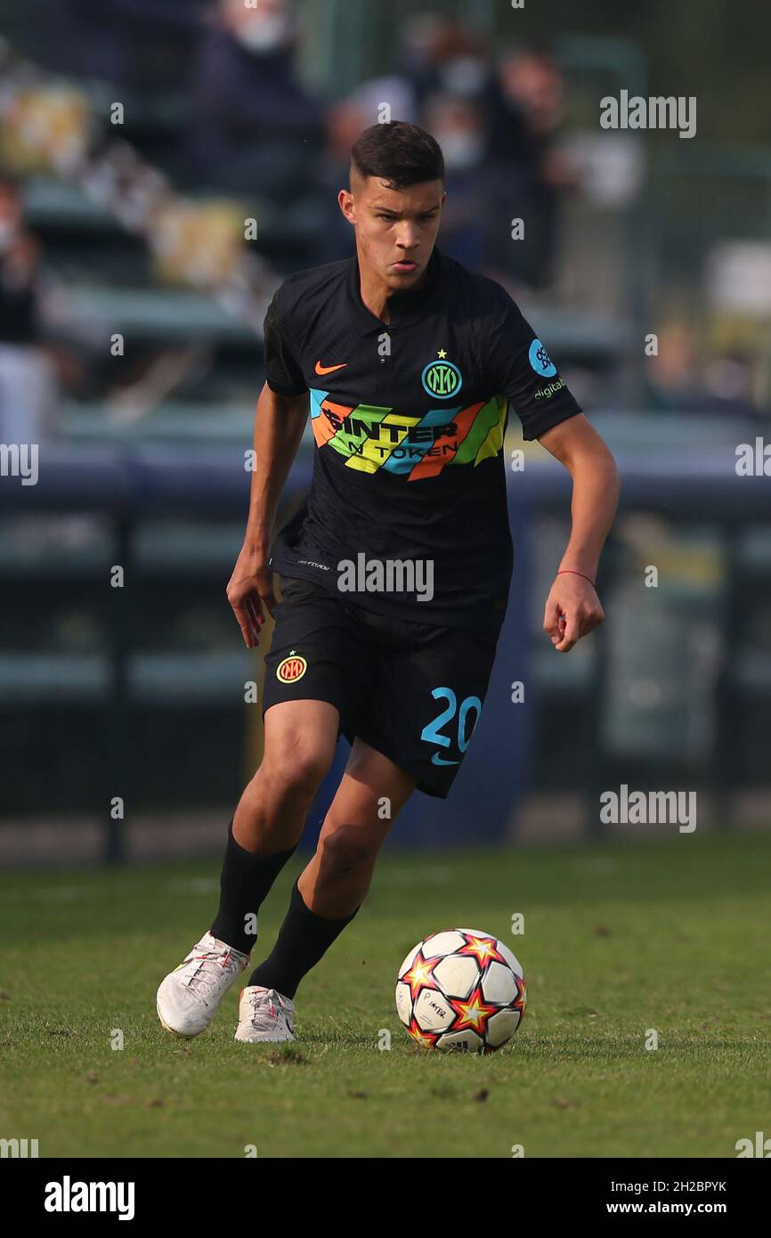 Valentin carboni hi-res stock photography and images - Alamy