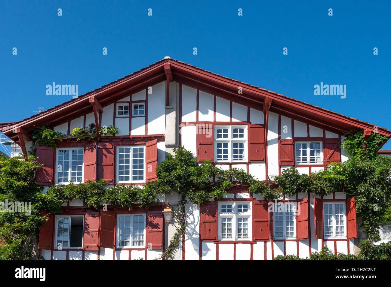 Traditional basque architecture hi-res stock photography and images - Alamy