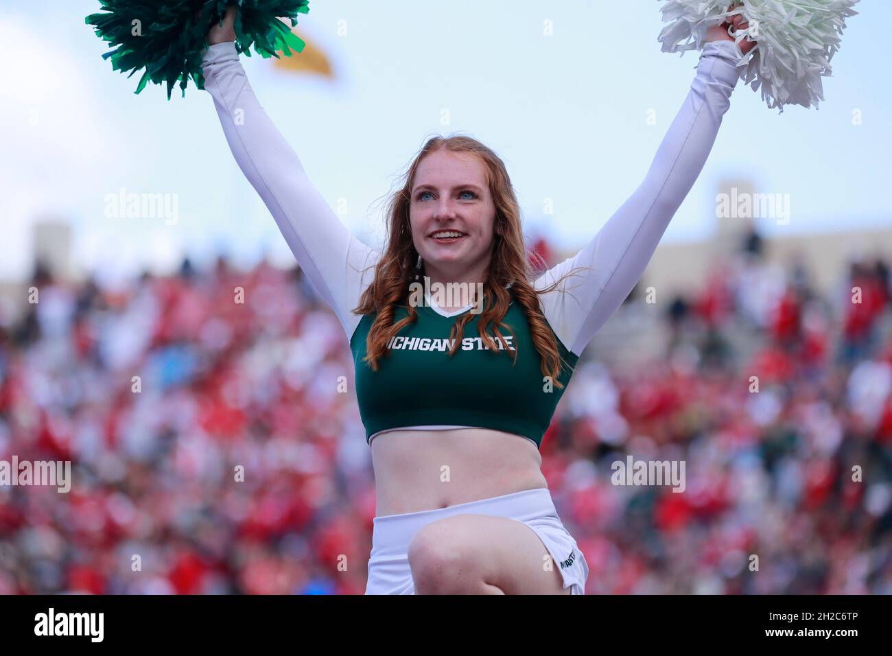 Michigan state spartans cheerleader hi-res stock photography and images ...