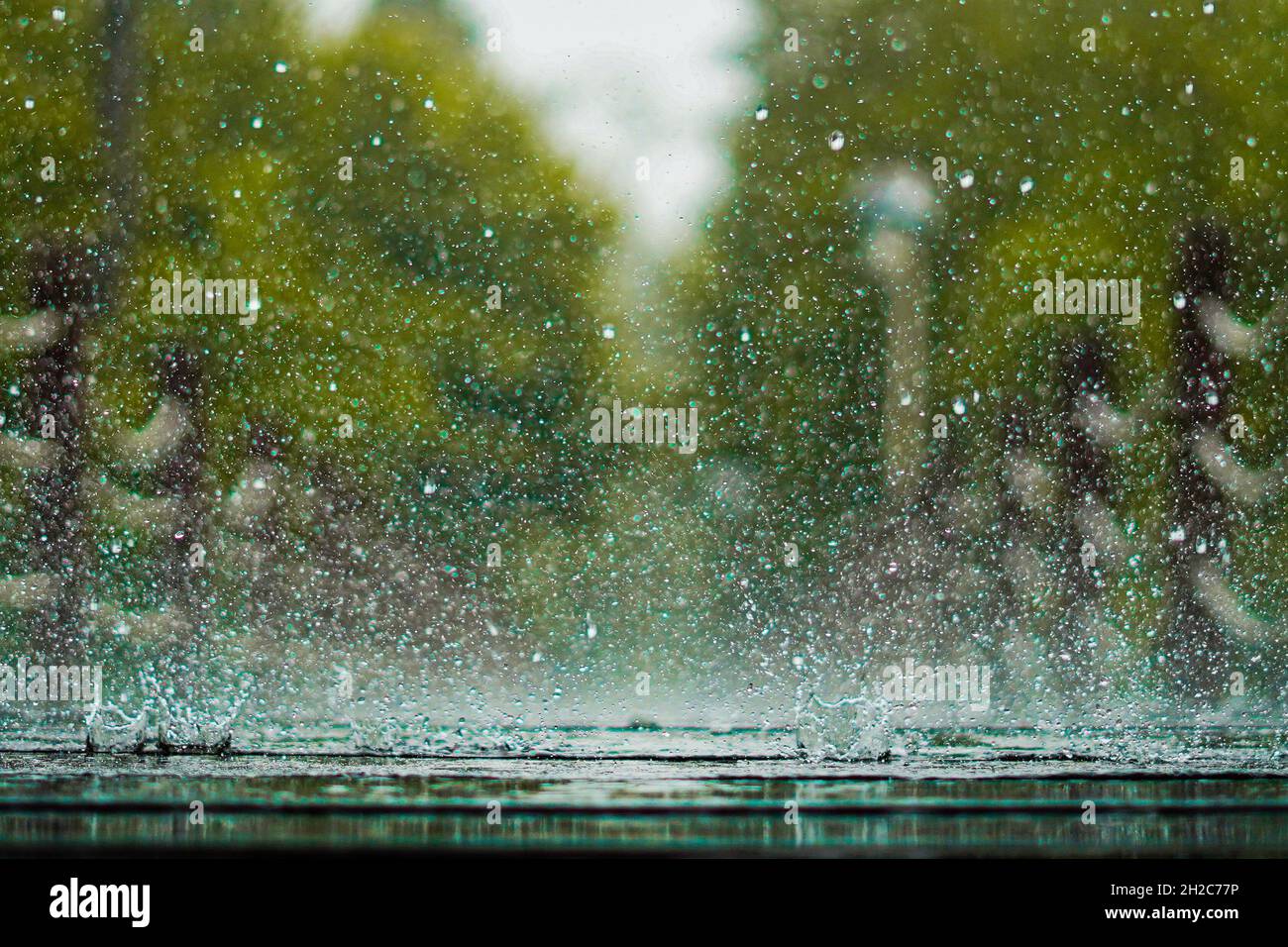 Rain fall hi-res stock photography and images - Alamy