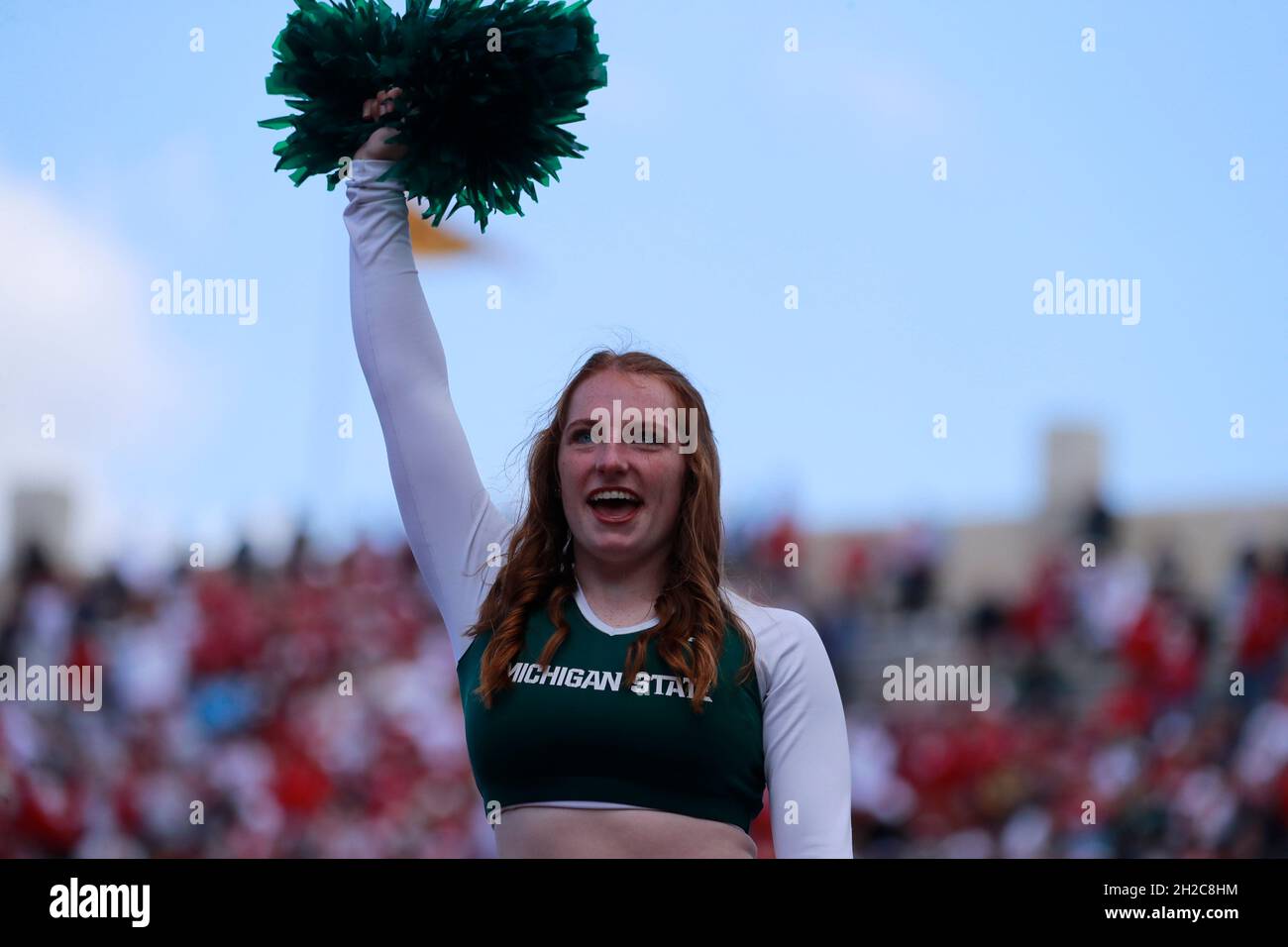 Michigan state spartans cheerleader hi-res stock photography and images ...