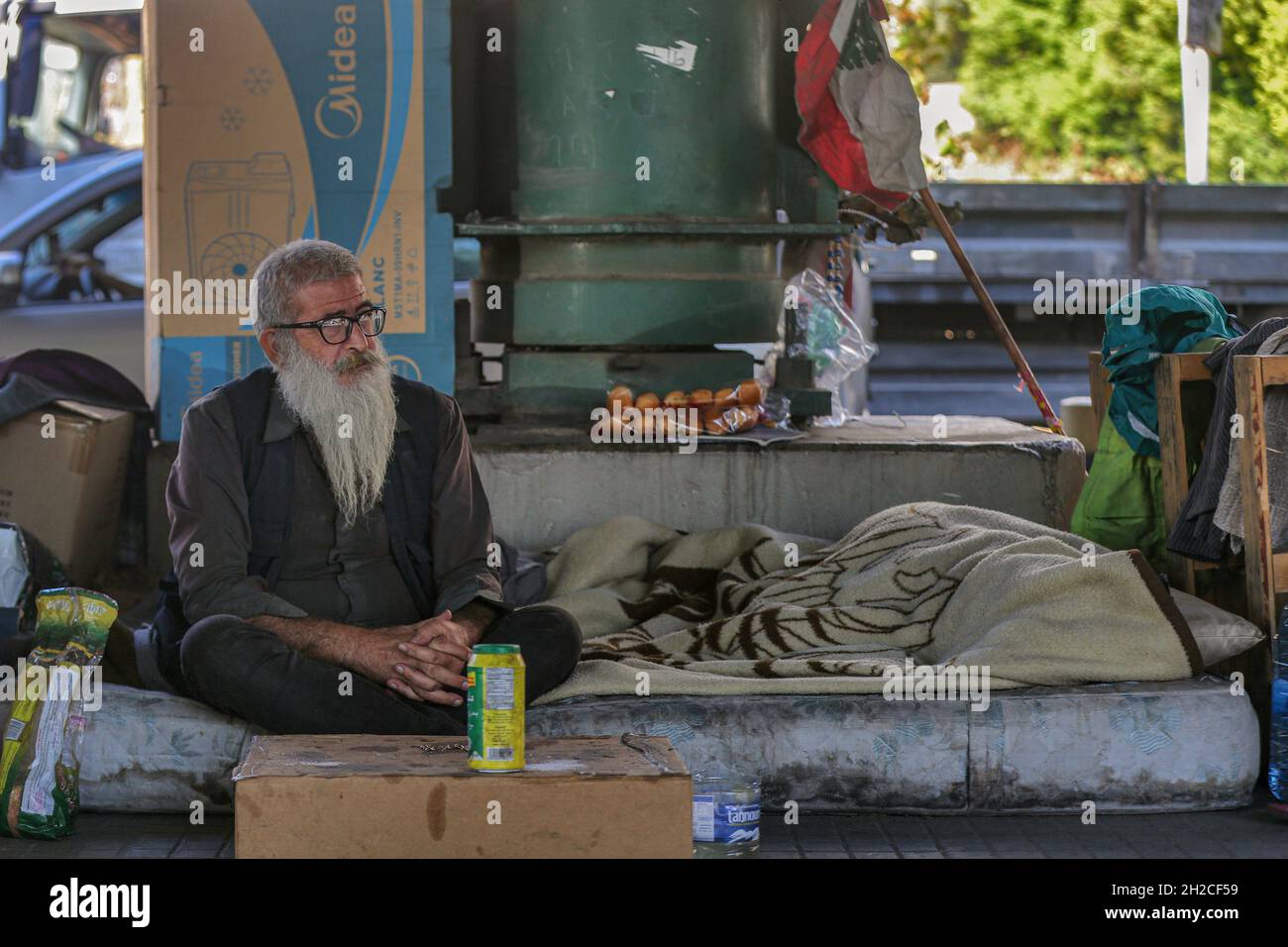 Beirut, Lebanon. 21st Oct, 2021. Kassem, a 62-year-old homeless ...