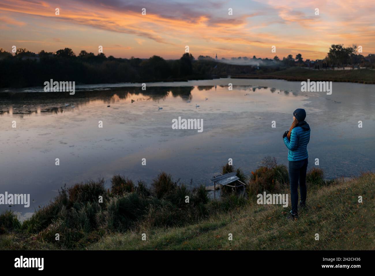 Birdwatching birdwatcher female girl woman hi-res stock photography and ...