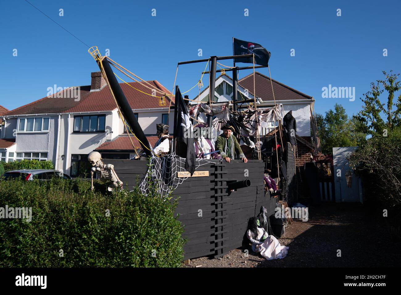 Carvel built hi-res stock photography and images - Alamy