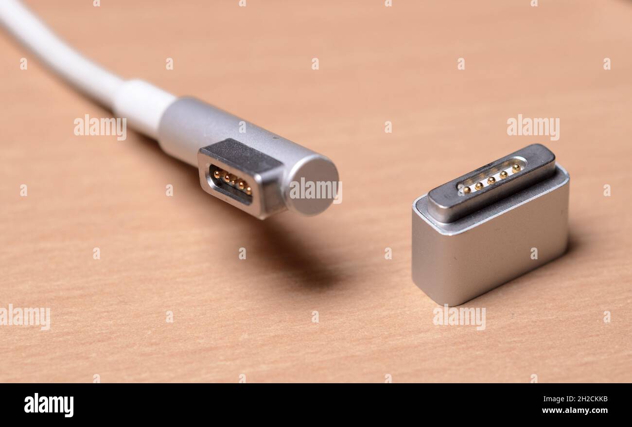 Magsafe power hi-res stock photography and images - Alamy