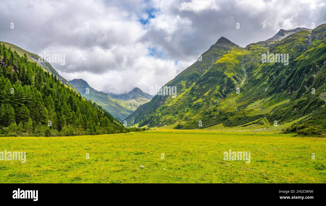 Gschloss valley hi-res stock photography and images - Alamy