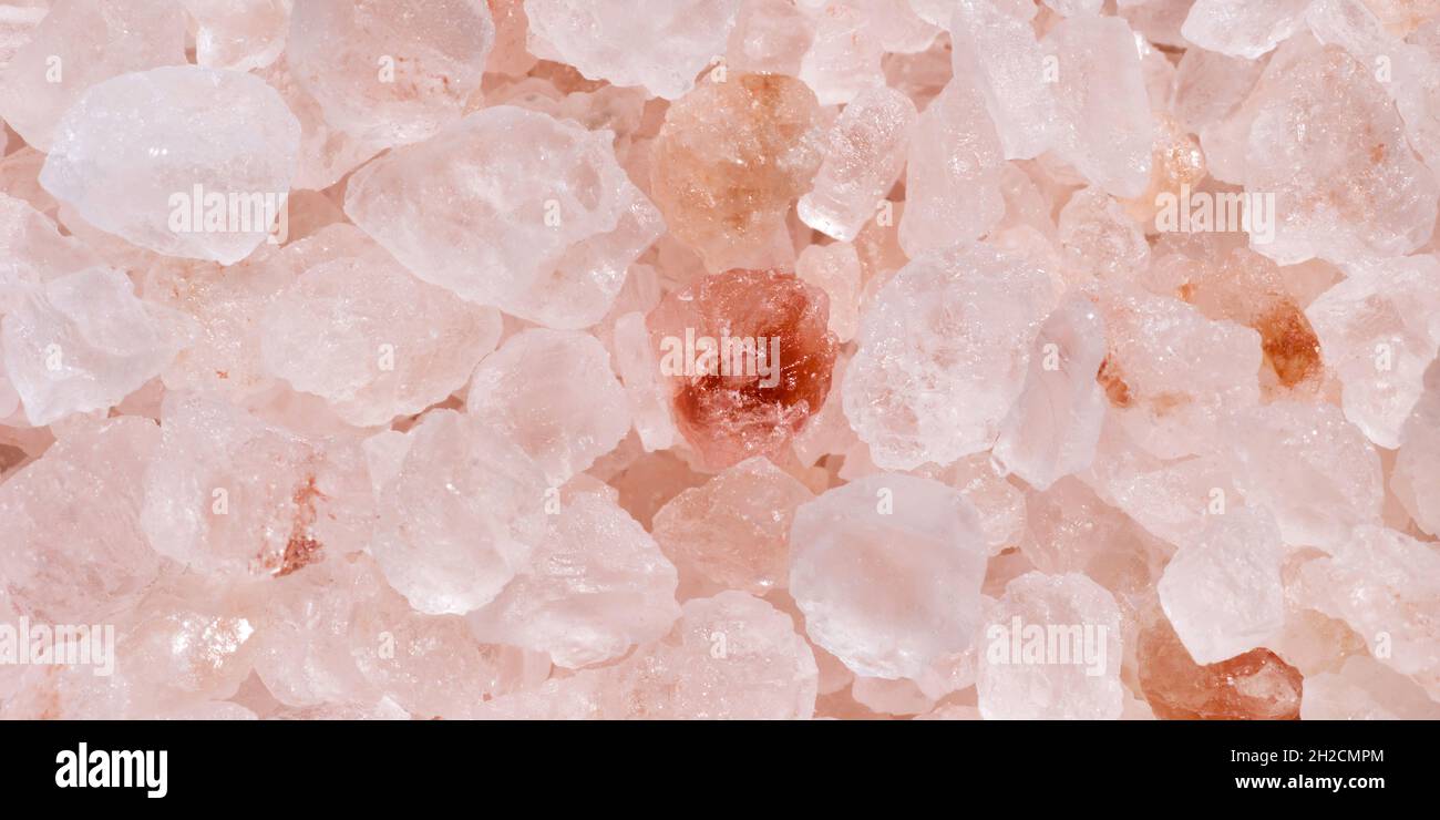 Pink Himalayan salt crystals Stock Photo - Alamy