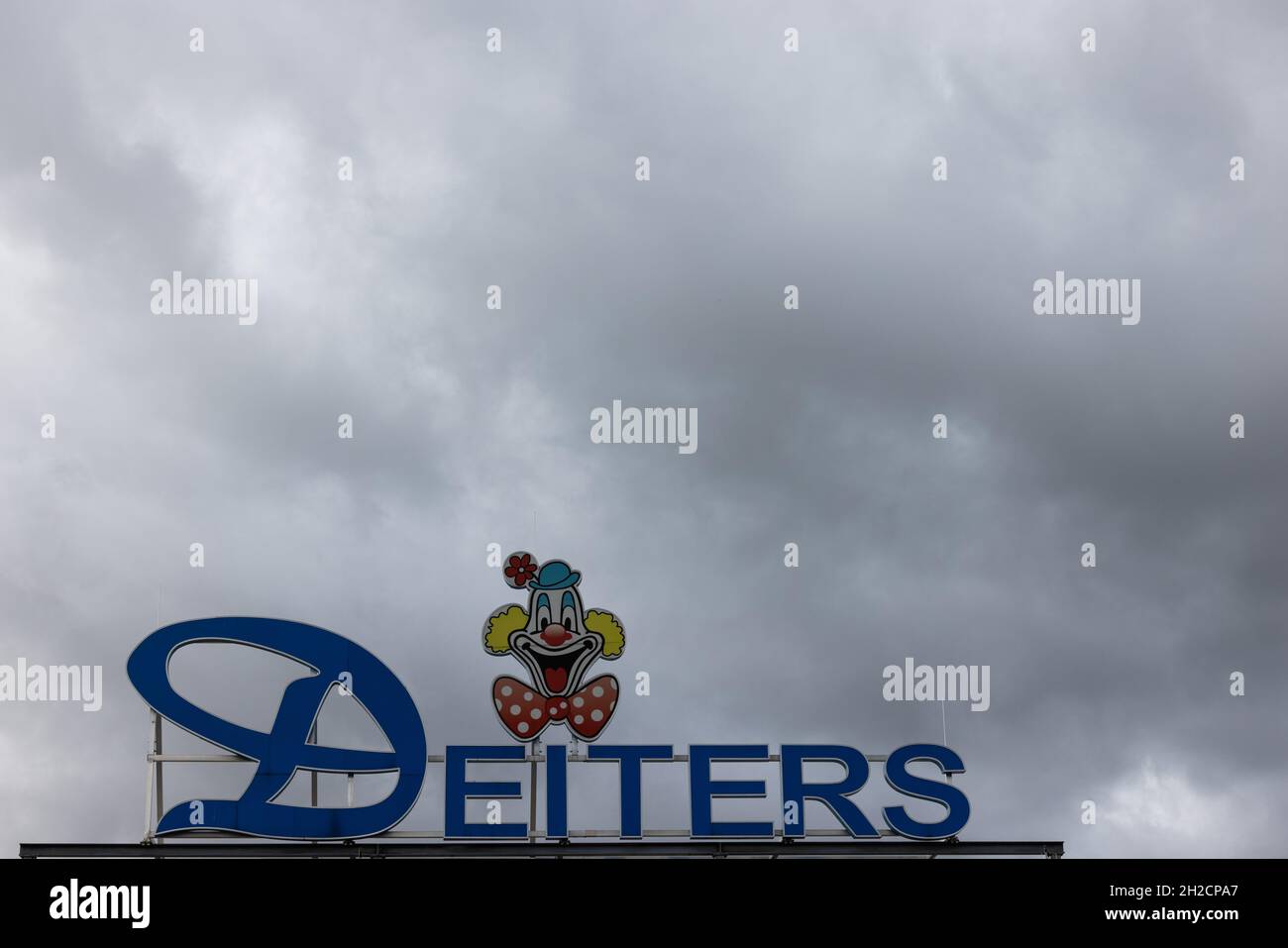 21 October 2021, North Rhine-Westphalia, Frechen: View of the lettering ...