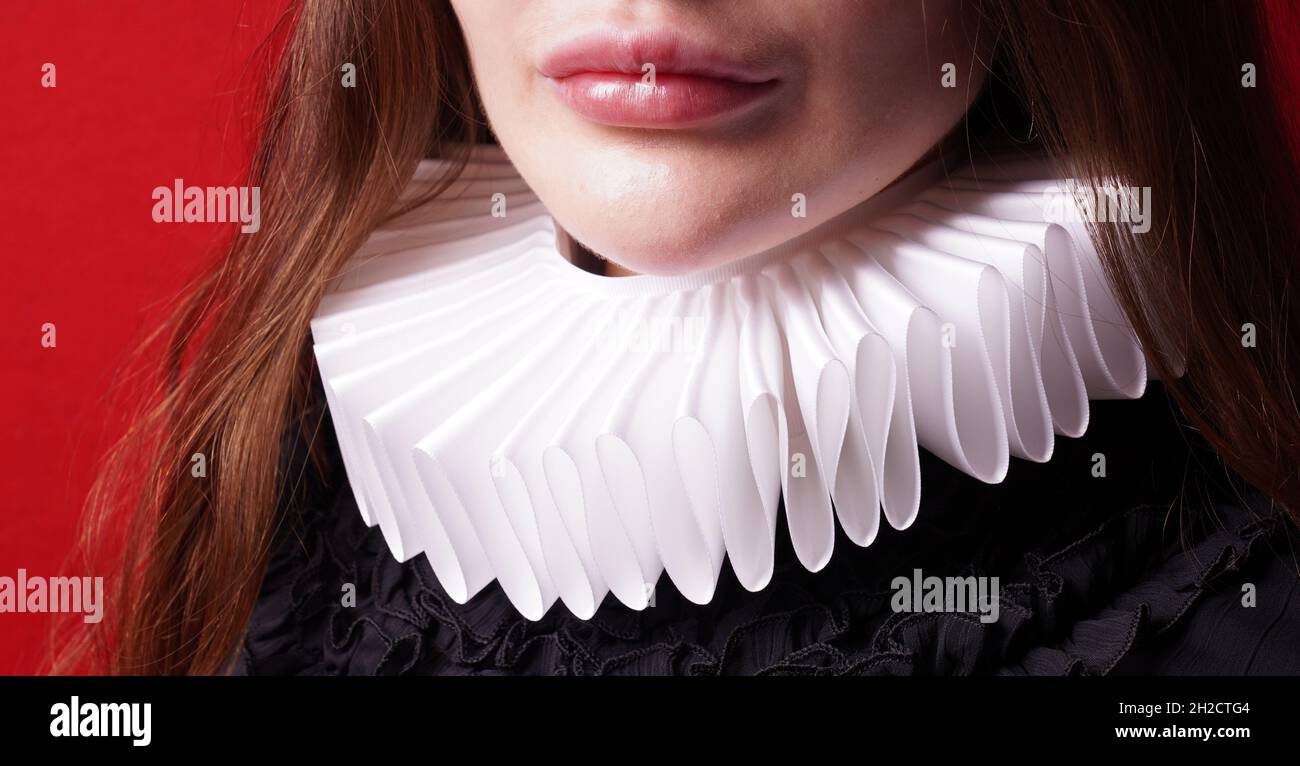 white ruff or ruffled collar worn by unrecognizable lady Stock Photo ...