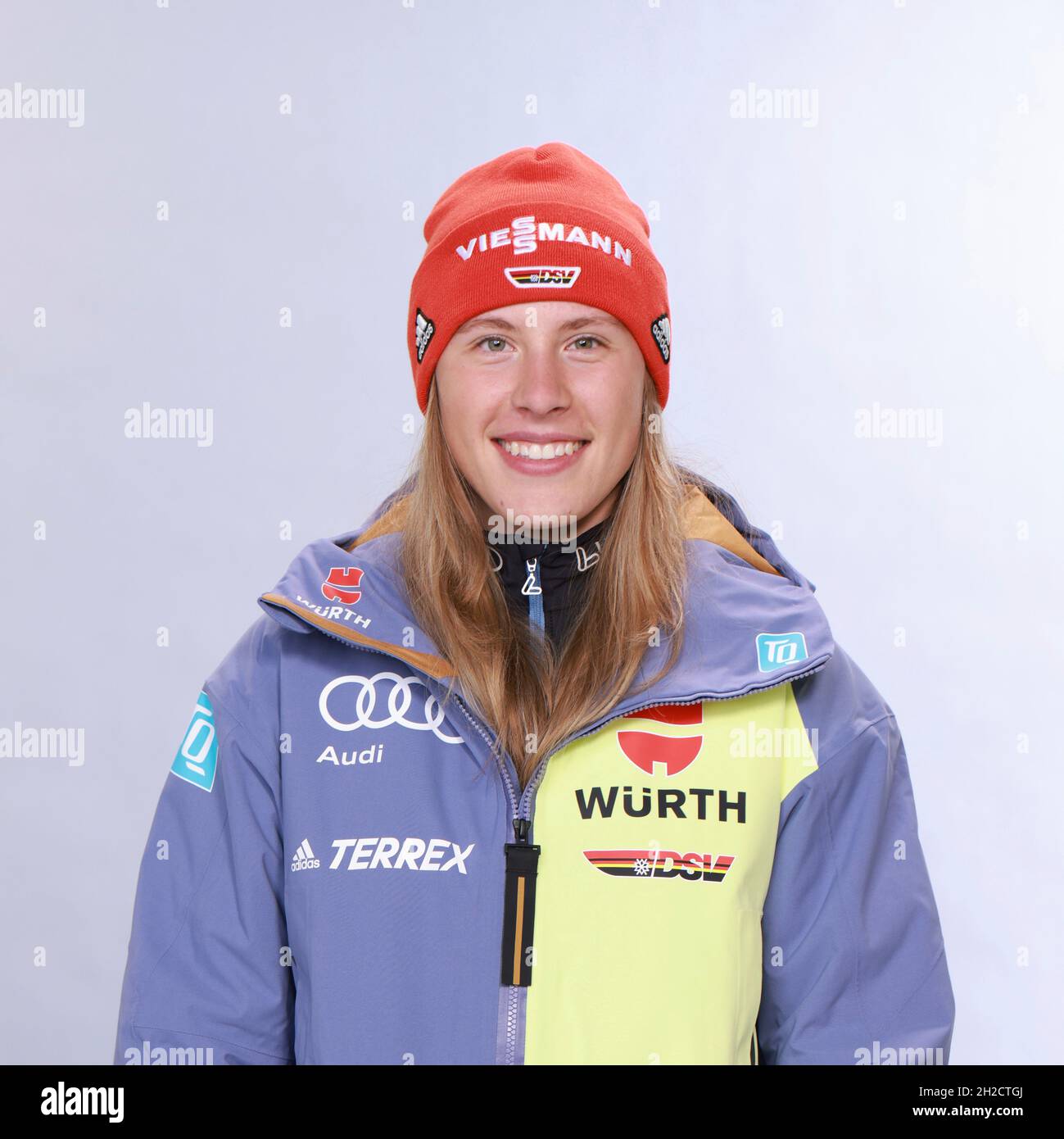 Jenny NOWAK, single image, trimmed single motif, portrait, portrait ...