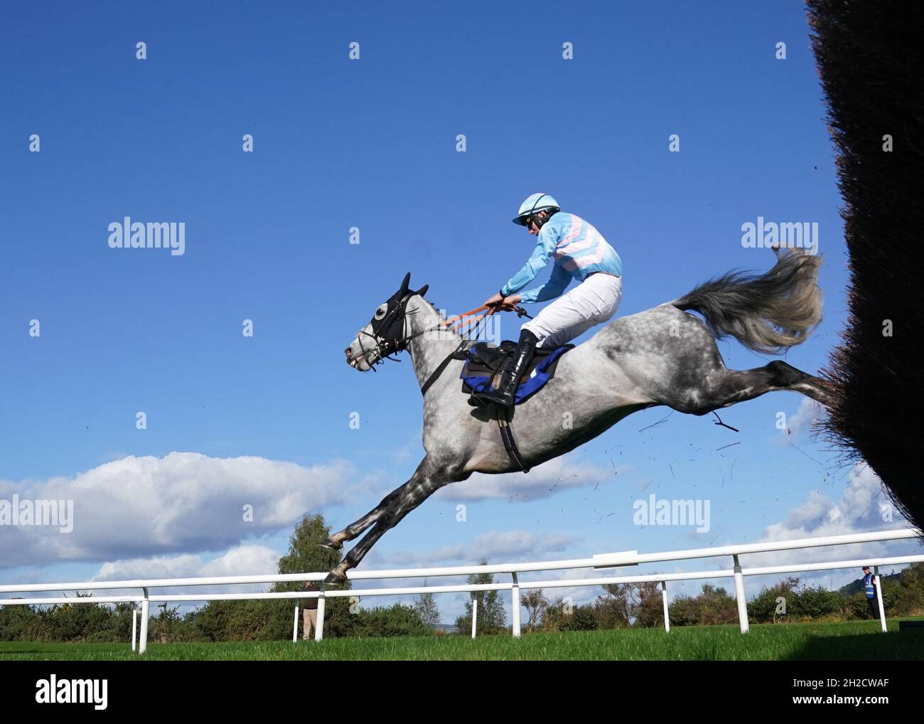 Limited handicap chase ludlow racecourse hi-res stock photography and ...