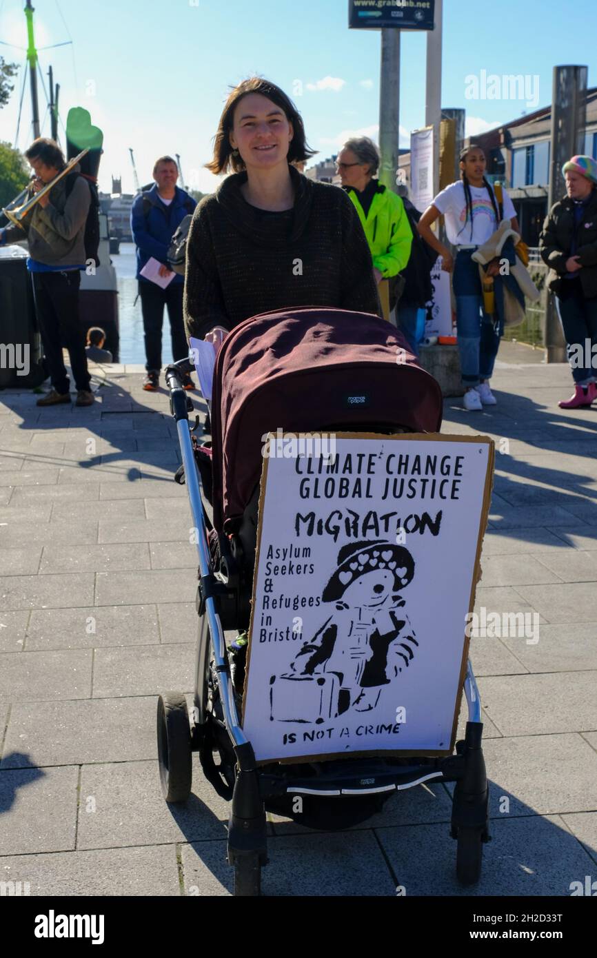 Live borders hi-res stock photography and images - Alamy