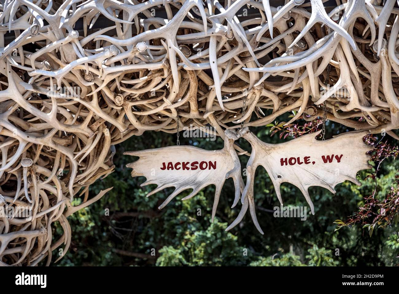 The famous welcome arch of antlers in Jackson Hole, Wyoming Stock Photo ...