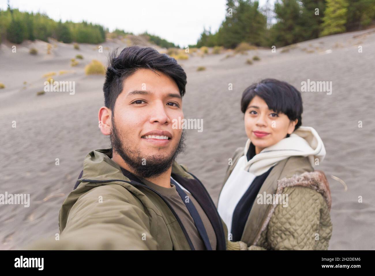 Closeup of a young couple enjoying their trip. Ecuador Stock Photo - Alamy