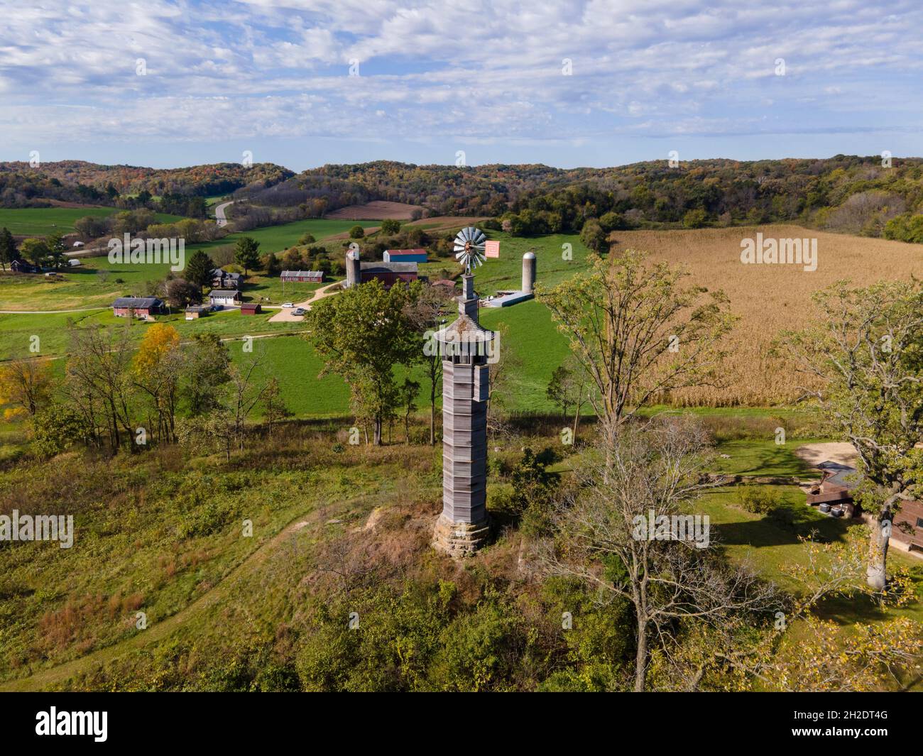 Photograph of Frank Lloyd Wright's Taliesin Farm, where architecture ...