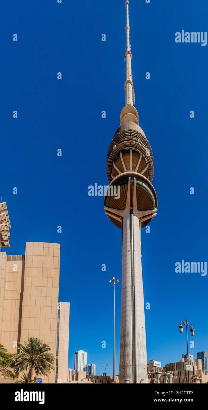 View of the Liberation Tower in Kuwait Stock Photo - Alamy