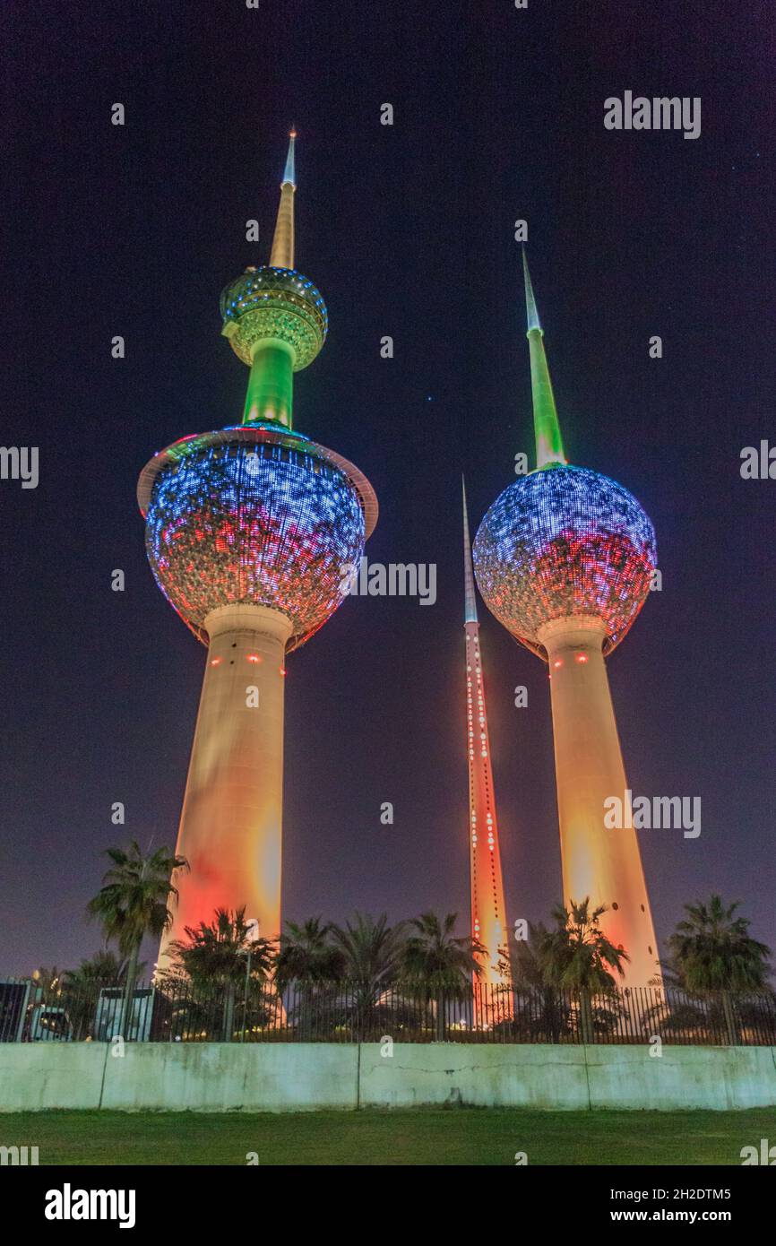 Night view of Kuwait Towers Stock Photo - Alamy