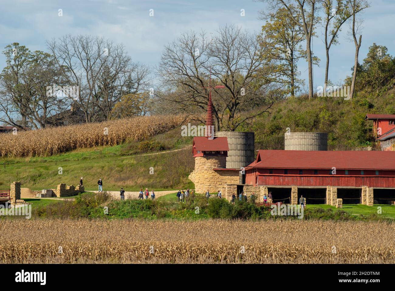 Photograph of Frank Lloyd Wright's Taliesin Farm, where architecture ...