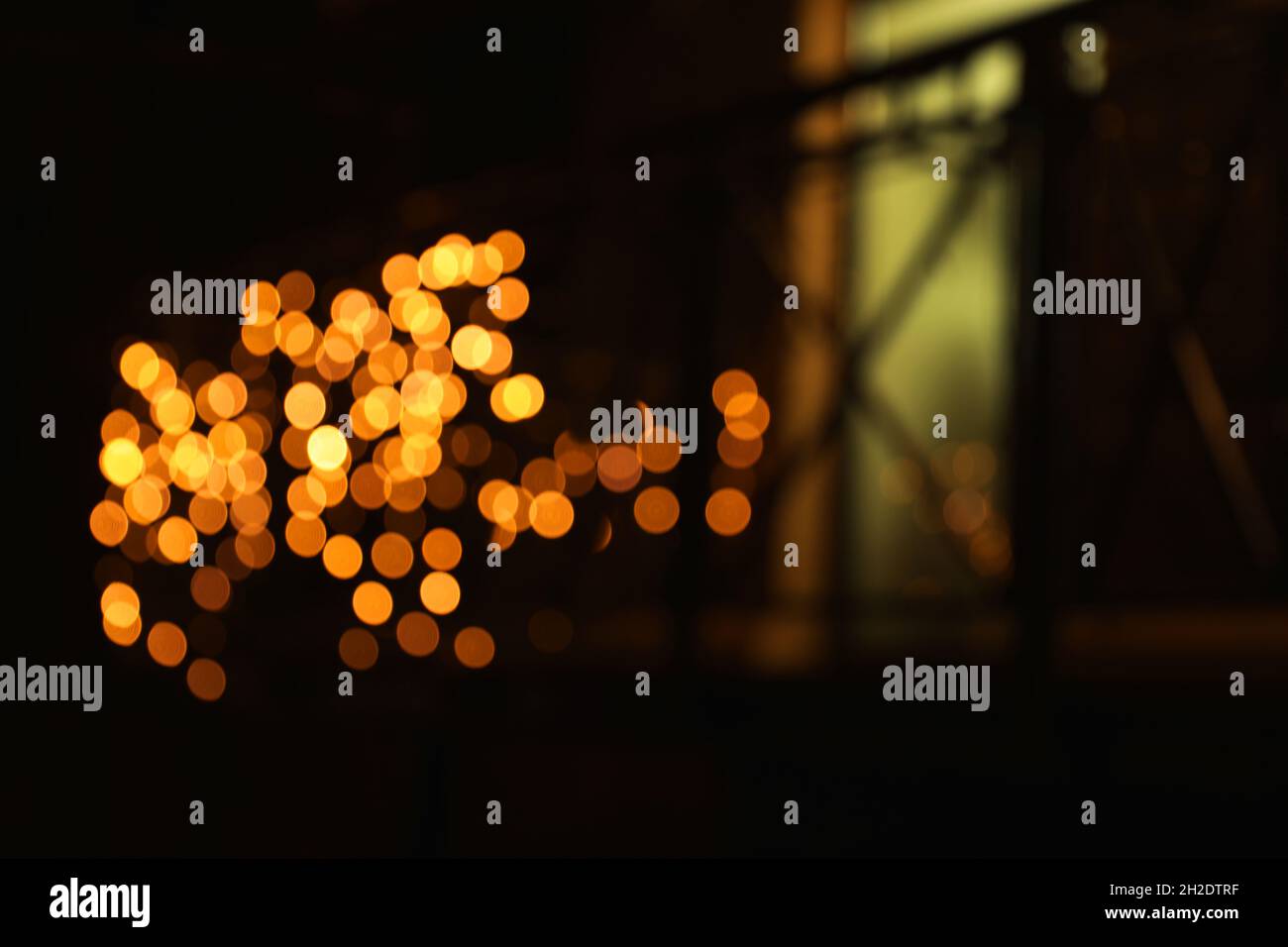 Beautiful street lights at night. Bokeh effect Stock Photo - Alamy