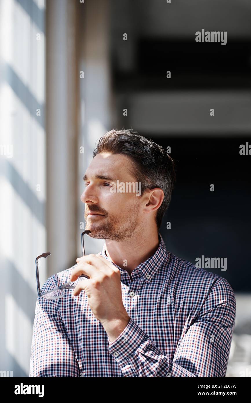 Deep thinking hi-res stock photography and images - Alamy