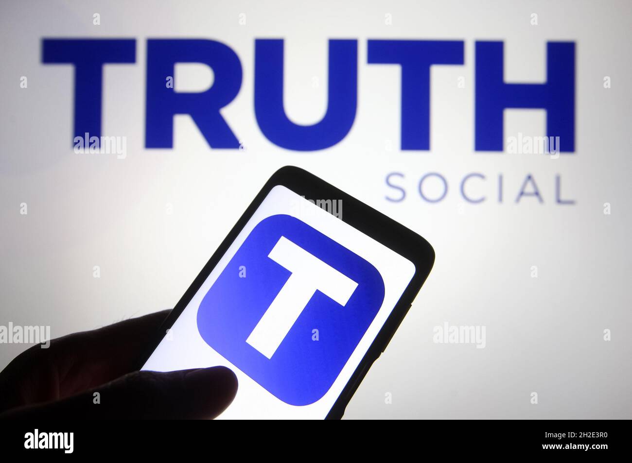 Truth social logo hi-res stock photography and images - Alamy