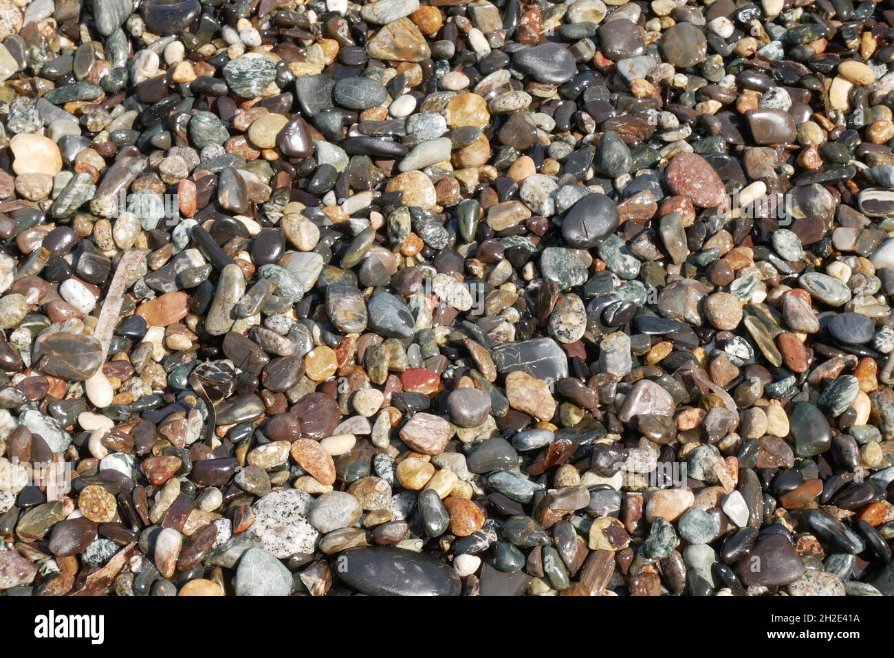 Pebble and sand mixed beach hi-res stock photography and images - Alamy