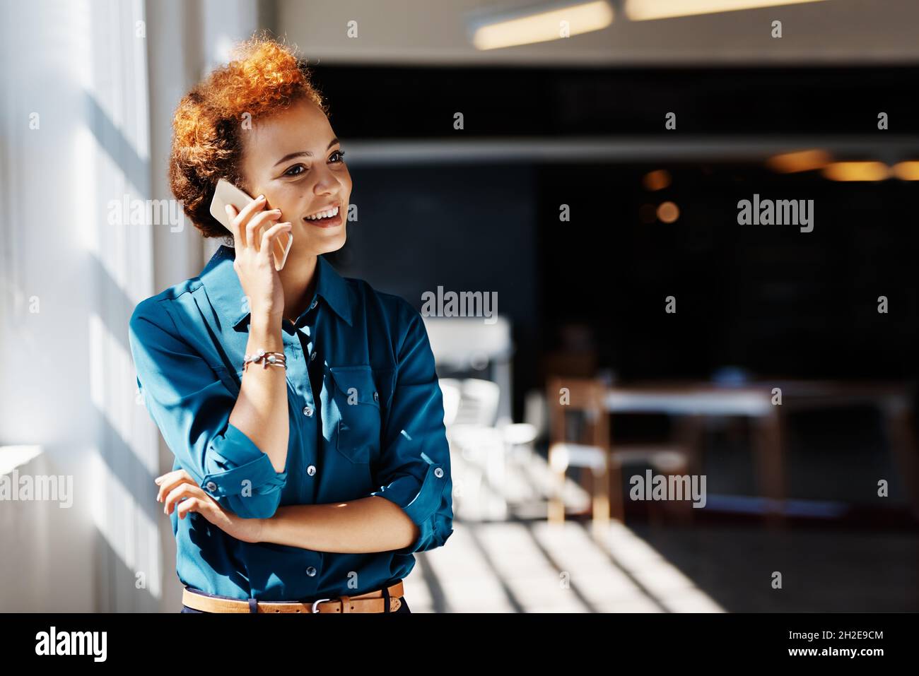 Office people saying hello hi-res stock photography and images - Alamy