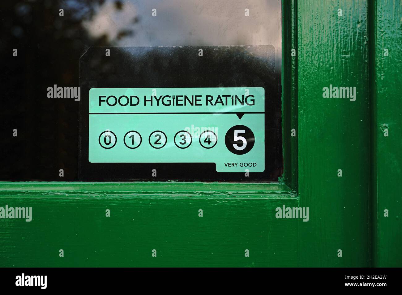 Restaurant food hygiene rating hi-res stock photography and images - Alamy
