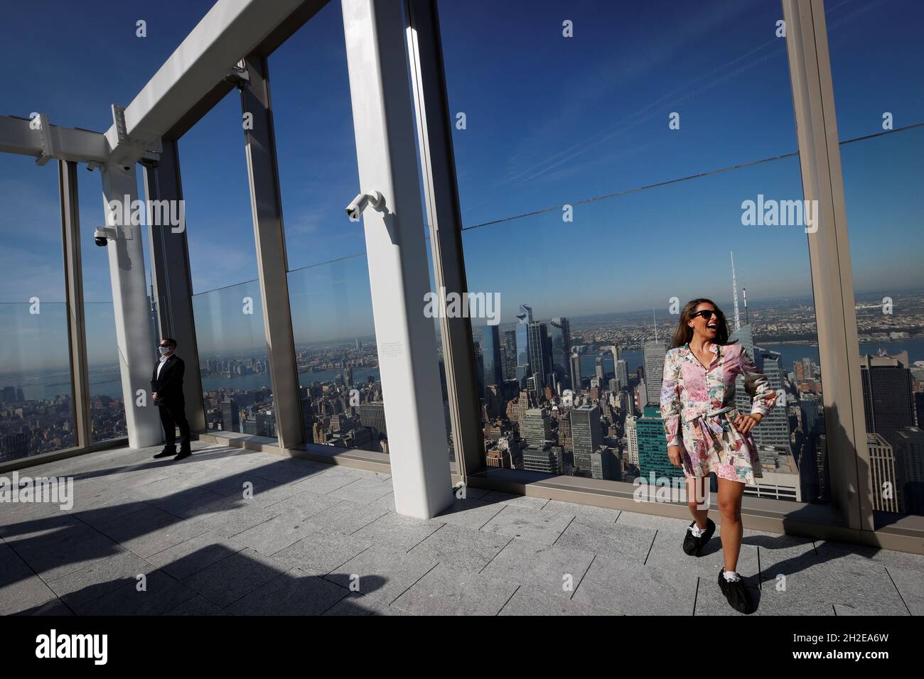 Summit one vanderbilt observation deck hi-res stock photography and ...