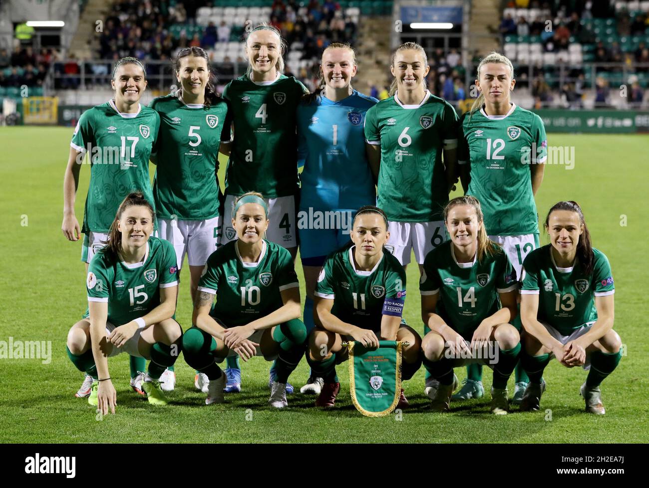 Soccer starting 11 hi-res stock photography and images - Alamy