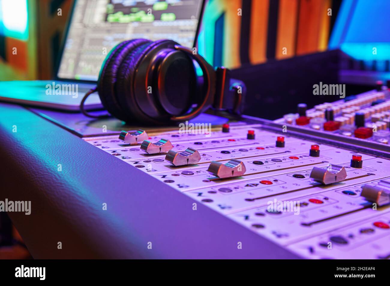 Studio control desk hi-res stock photography and images - Alamy
