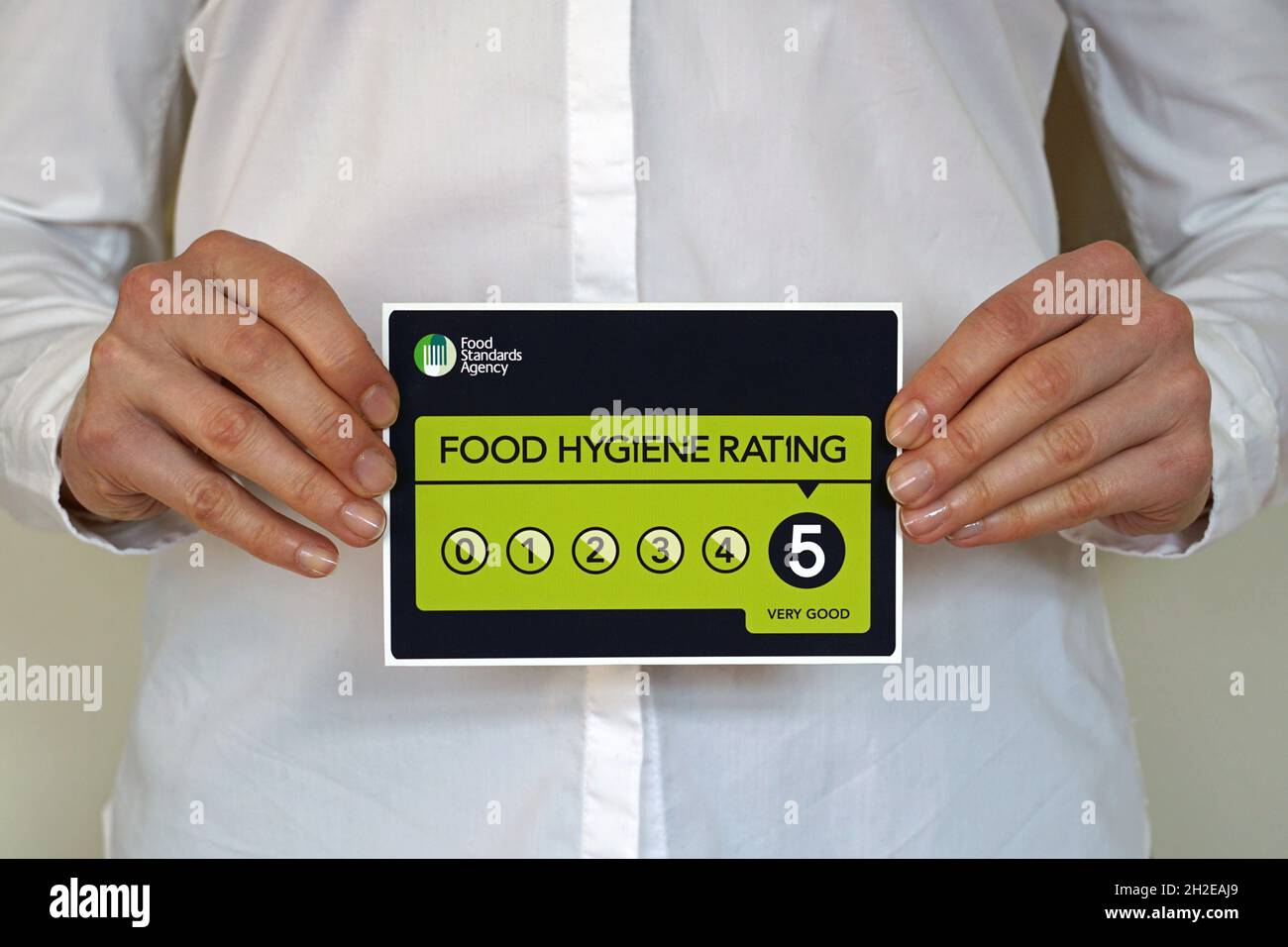 Food hygiene rating sticker hi-res stock photography and images - Alamy