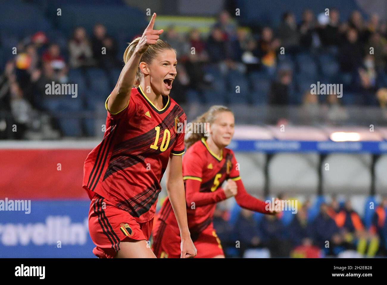 Womenseuro hi-res stock photography and images - Alamy