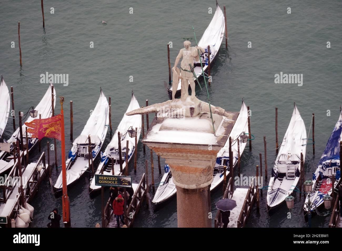 Basilica of san marco with snow in venice hi-res stock photography and ...