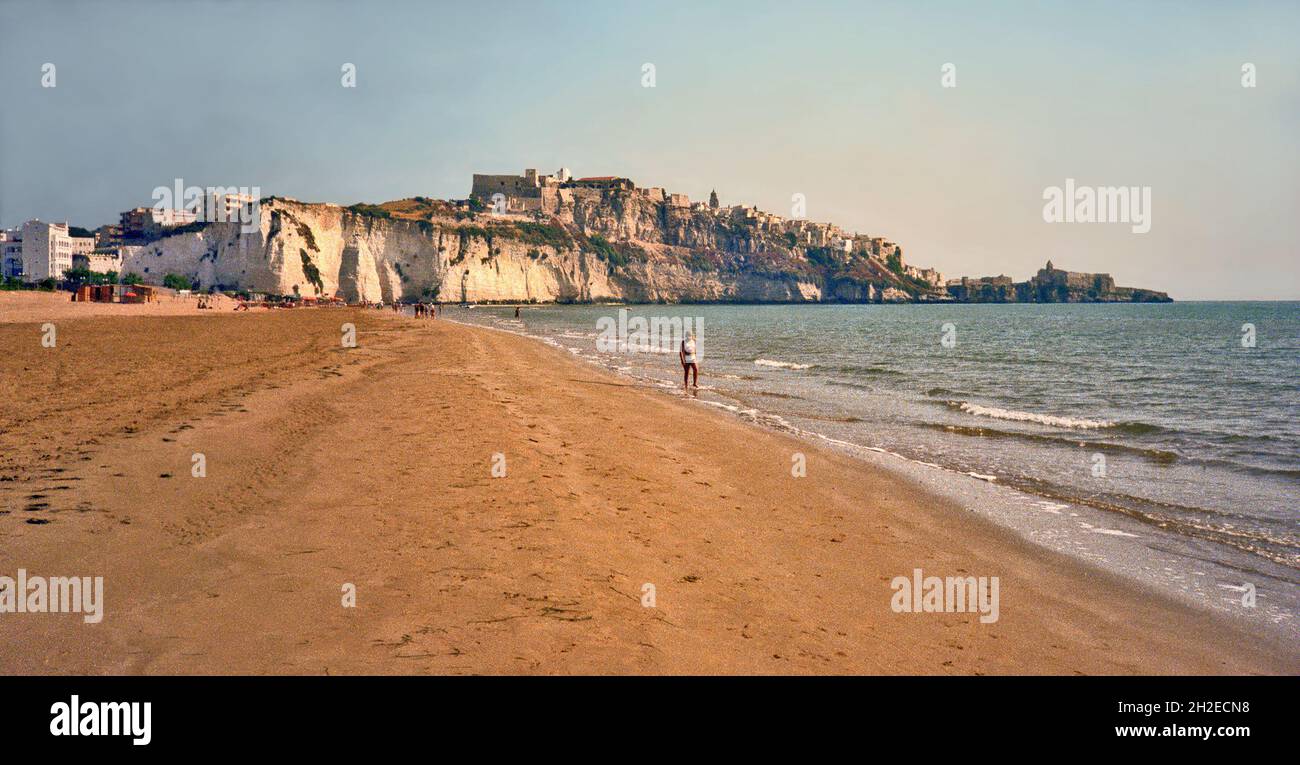 Vieste: the beach Stock Photo - Alamy