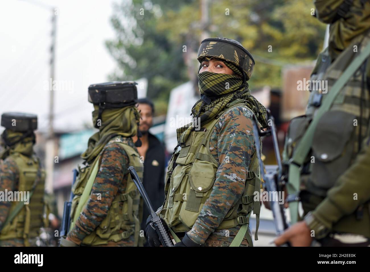 Frisking machine hi-res stock photography and images - Alamy